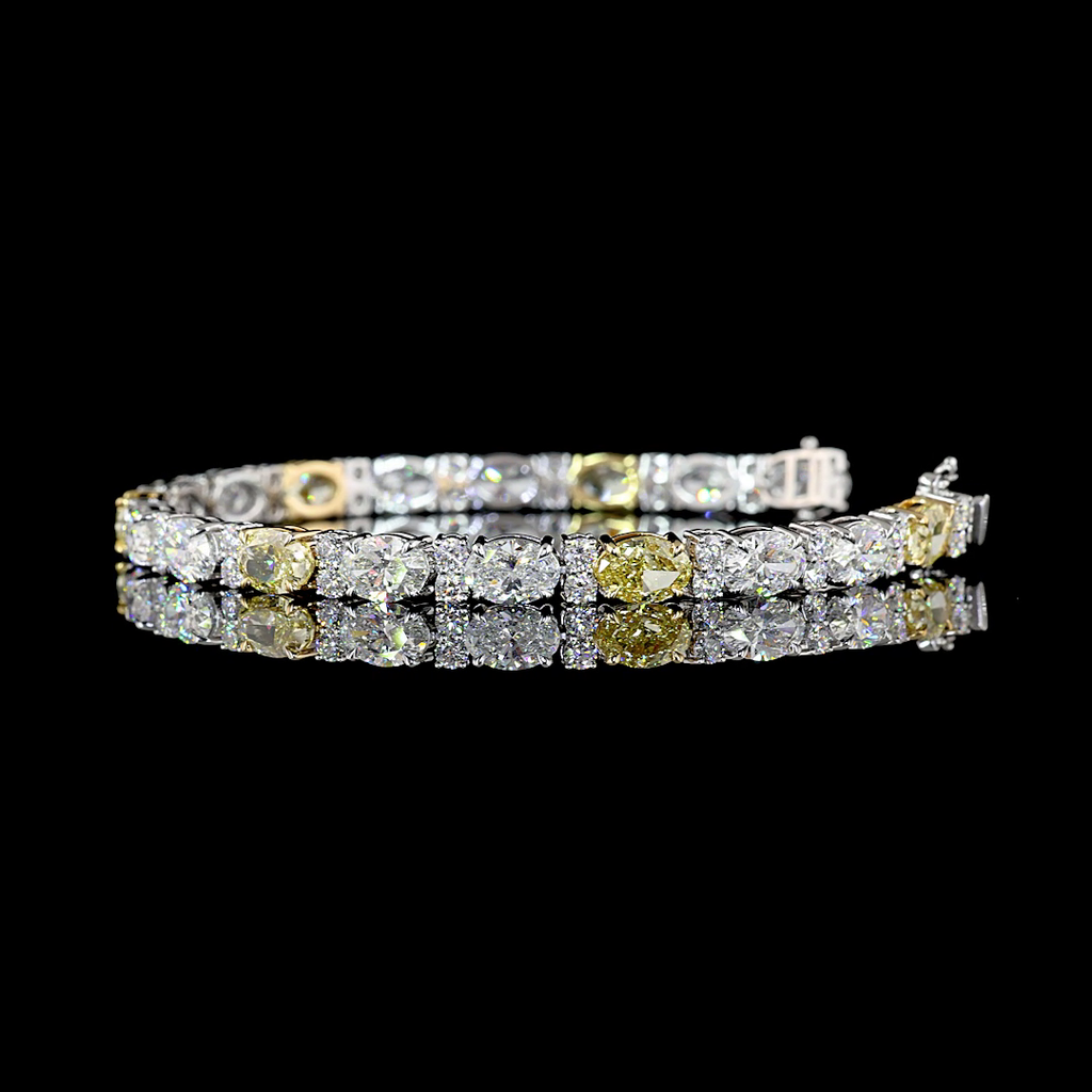 23 Carat tw Fancy Yellow & White Oval Brilliant Cut Lab Grown Diamond ...